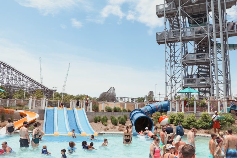 10 Tips To Have The Best Day Ever At Cedar Point Shores Waterpark and ...